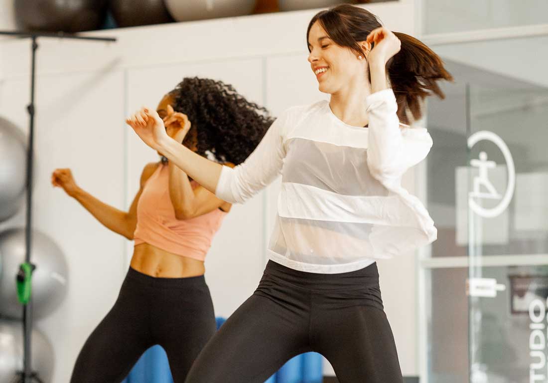 Mix Dance : Mélange d'un cours de danse et fitness | Les Océades